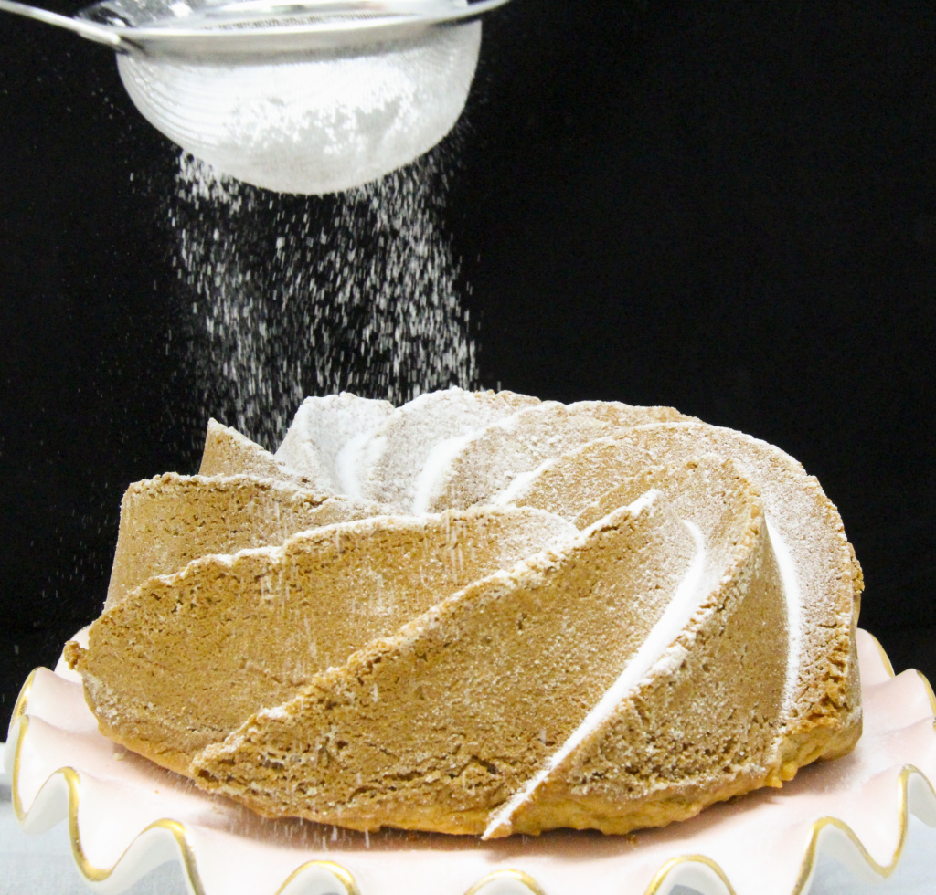 Greek Olive Oil Cake - Cinnamon and Sugar