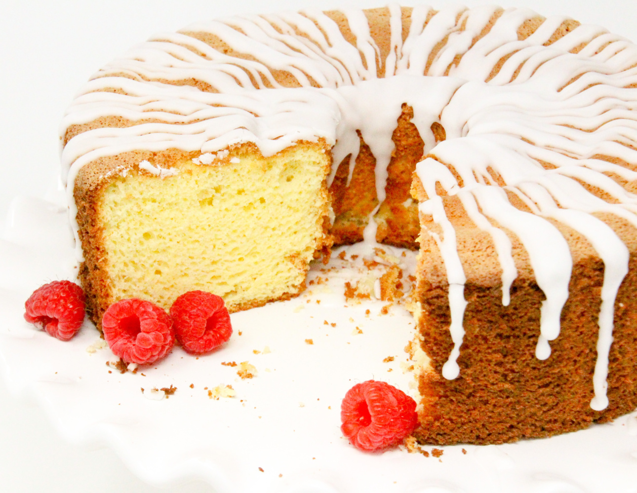 Nero Wolfe's Lemon Sponge Cake - Cinnamon and Sugar