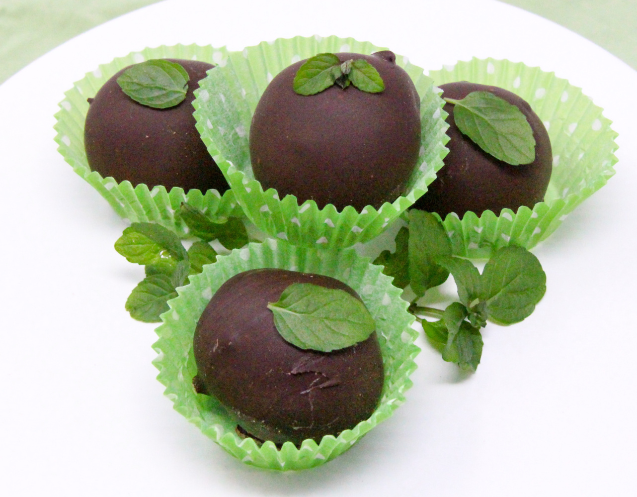 Mint Melty Truffles - Cinnamon and Sugar