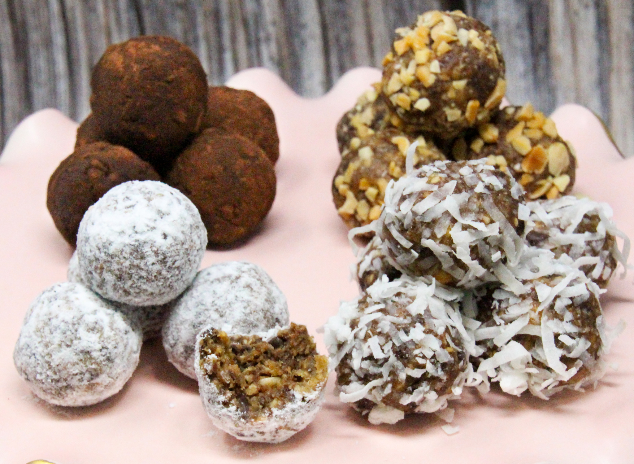 No-Bake Fudge Bites - Cinnamon and Sugar