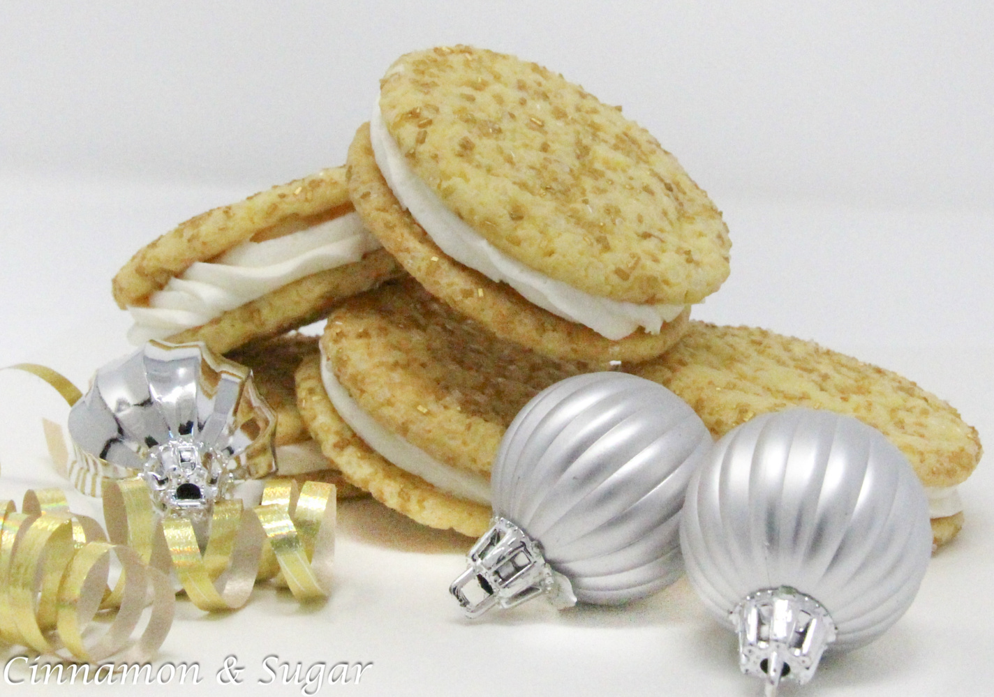Champagne Crème Sandwich Cookies - Cinnamon and Sugar