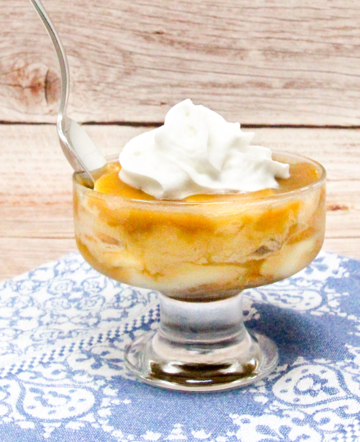 Salted Caramel Banana Pudding - Cinnamon and Sugar