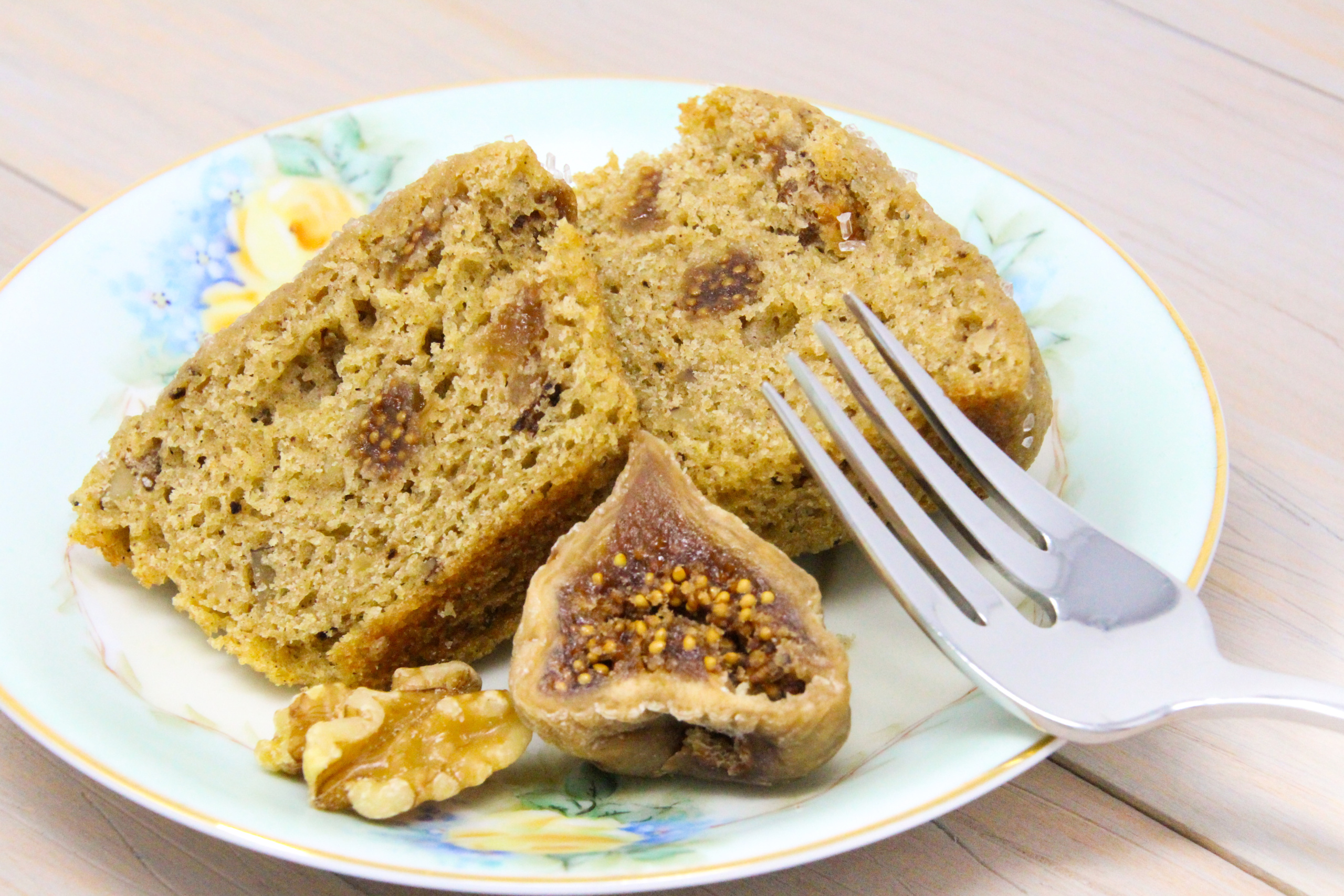 Fig Walnut Spice Muffins - Cinnamon and Sugar