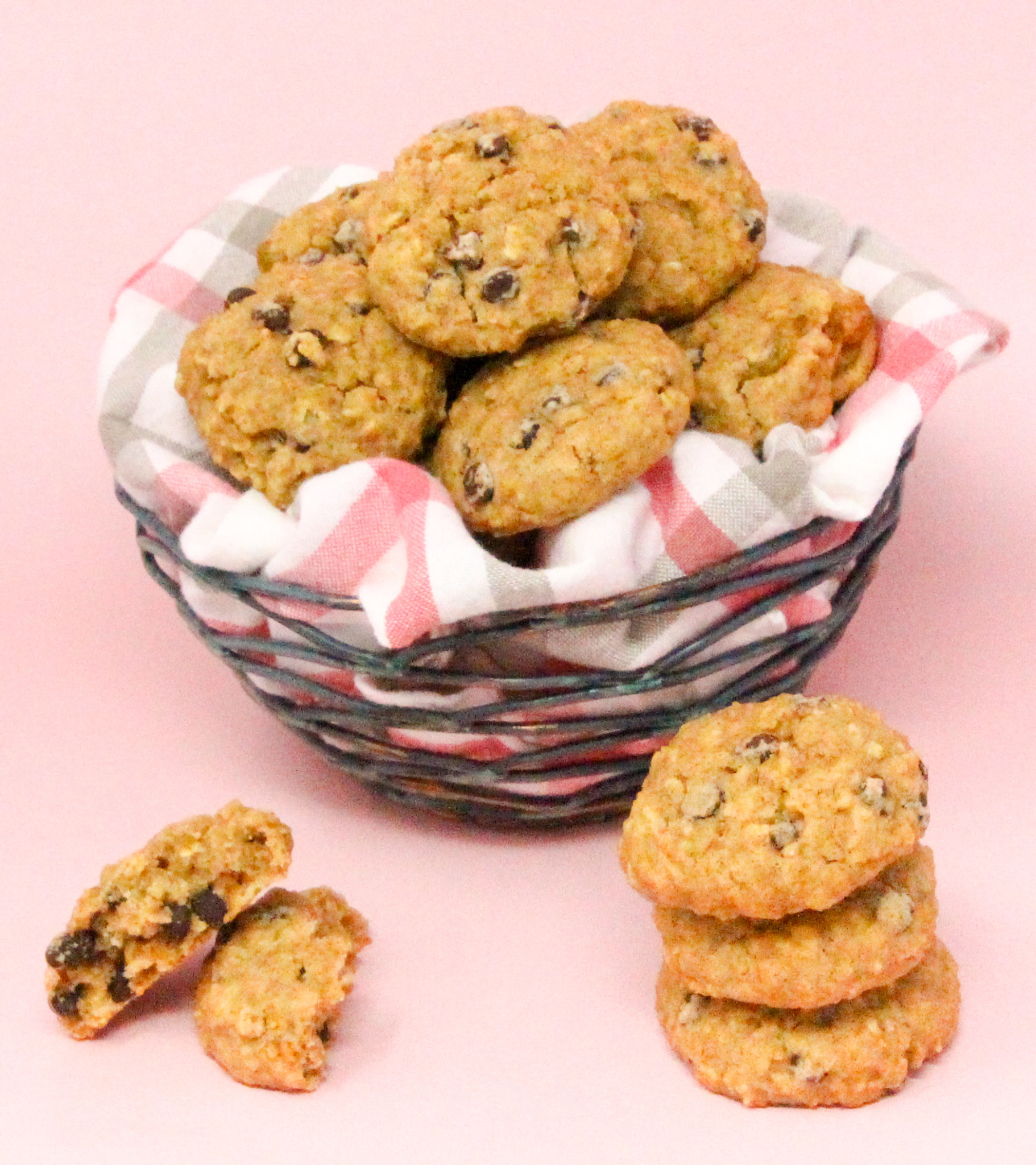 Oatmeal Honey Chocolate Chip Cookies - Cinnamon and Sugar