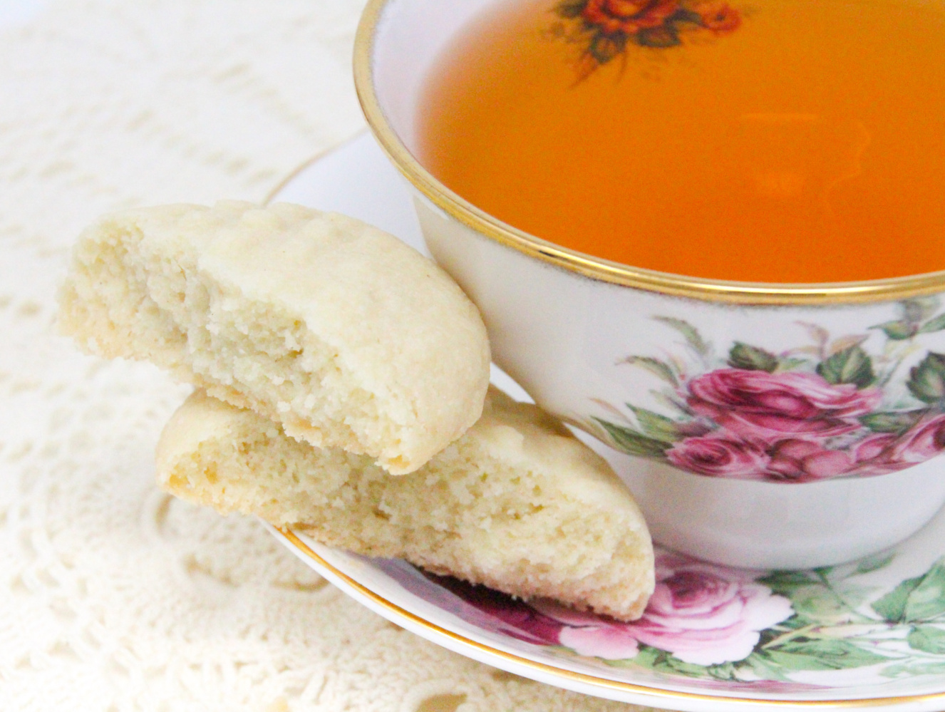 Scottish Shortbread Cookies - Cinnamon and Sugar