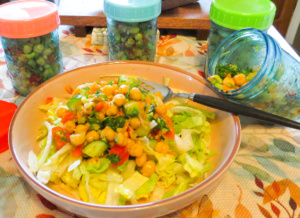 Super Simple Salad Jars - Cinnamon and Sugar
