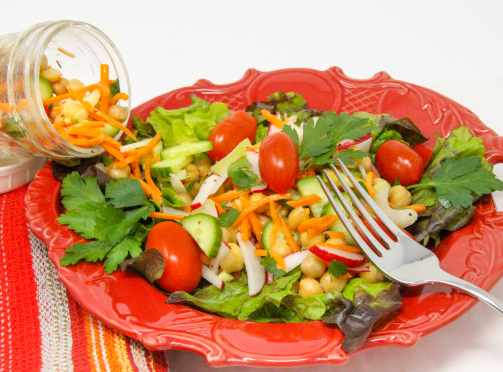 Super Simple Salad Jars - Cinnamon and Sugar